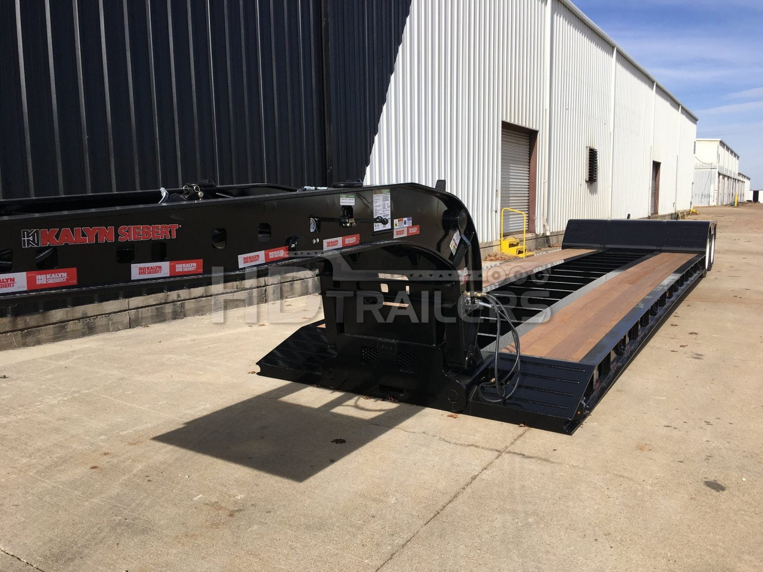 Kalyn Siebert 40 Ton Hydraulic Neck - HD Trailers LLC